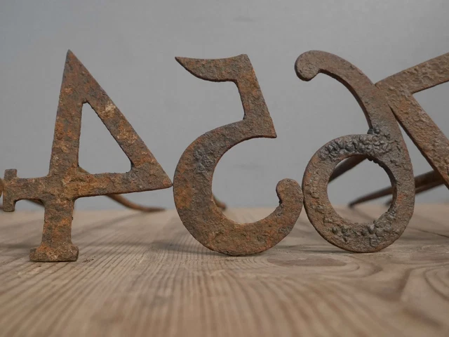 ANTIQUE VINTAGE EARLY Full Set of 18th Century Branding Irons Numbers £ ...