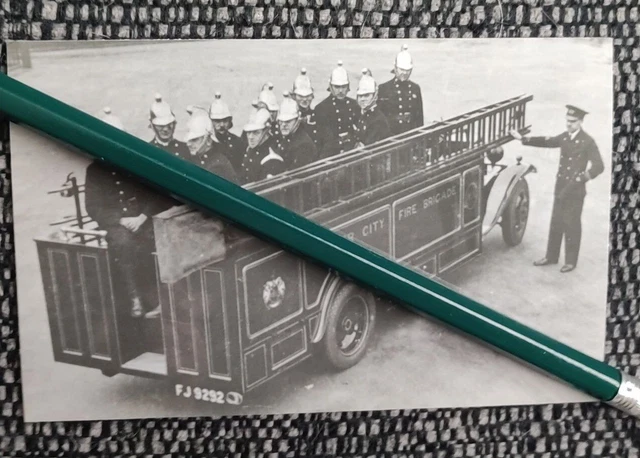 *EXETER CITY FIRE BRIGADE Fire engine - 4.75x3" B/W photo £3.56 ...