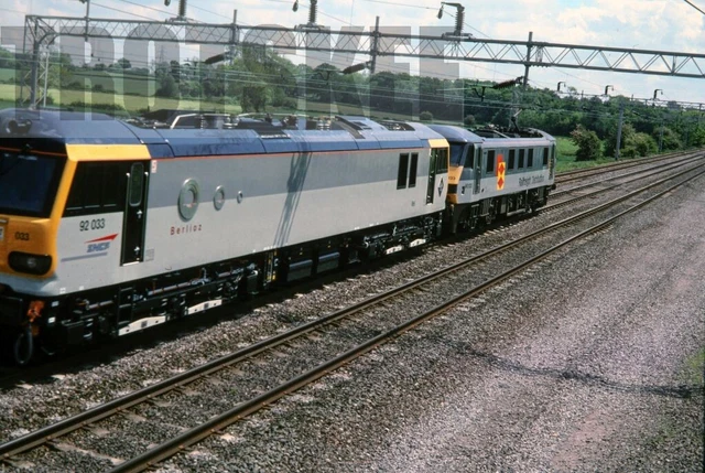 35MM SLIDE BR British Rail Electric Loco Class 92 92033 Easenhall 1995 ...