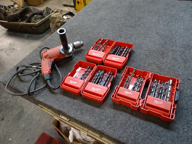 MILWAUKEE 0234-6 MAGNUM Holeshooter Drill 1/2-Inch Corded w/ 3 Boxes ...