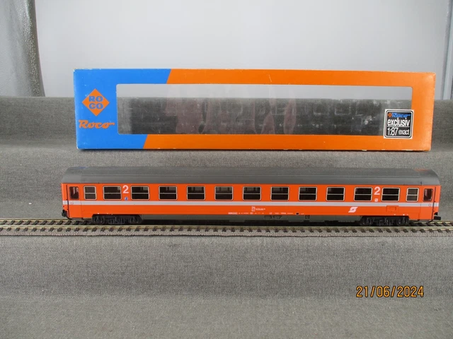 ROCO SPUR H0 44659 Personenwagen Schnellzugwagen 2.Klasse der ÖBB in ...