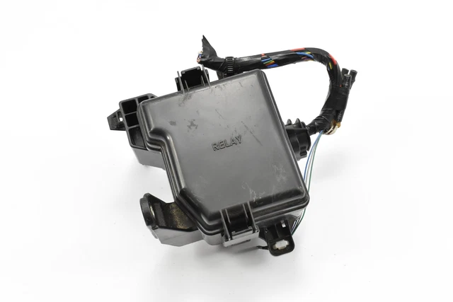 BOÎTE À FUSIBLES Boîtier 82741-0H060 1.0 TOYOTA AYGO II C1 II 108 2019 ...