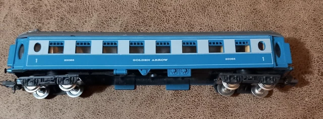 HO SCALE LIMA 9200 Golden Arrow Passenger Coach 23085, VGC, Boxed £9.71 ...
