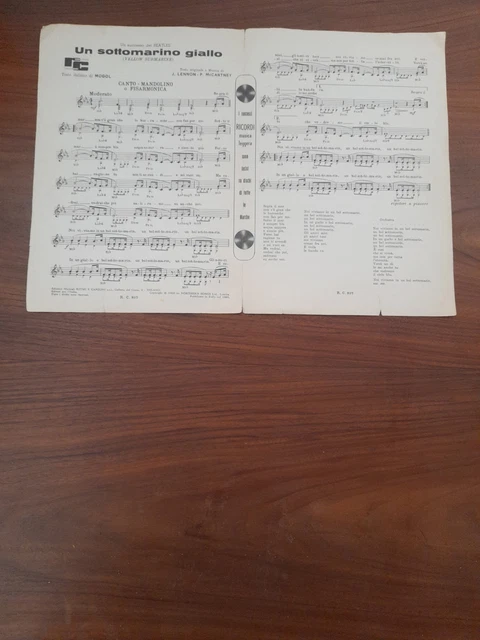 BEATLES UN SOTTOMARINO Giallo Yellow Submarine Spartito Ritmi E Canzoni ...