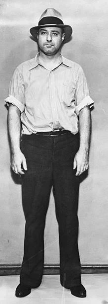 FULL LENGTH PORTRAIT Of Bank Robber And Kidnapper George "Machine - Old ...