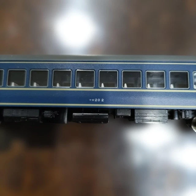 KATO N GAUGE Blue Train 20 Type Naro 20 2 Green Car Passenger Car Model ...