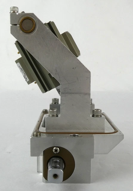 AMAT APPLIED MATERIALS 0010-70029 CVD Chamber Slit Valve P5000 Dented ...