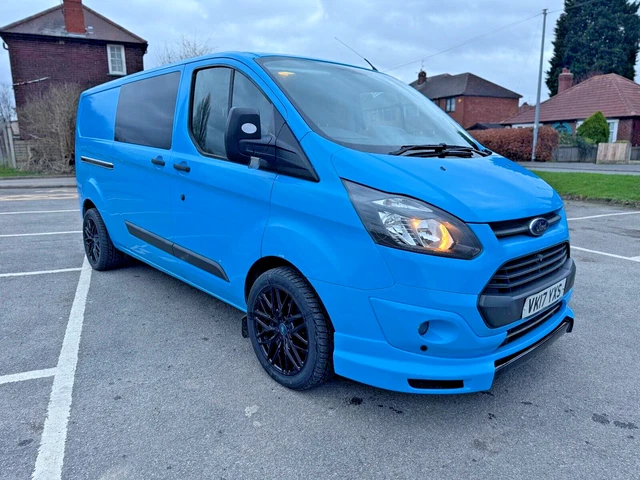 FORD TRANSIT CUSTOM LWB 6 seat crewcab LWB RS Blue sports kit AC NO VAT ...