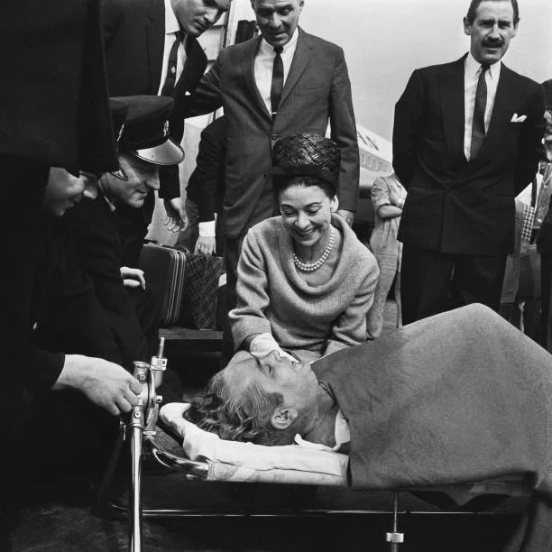 ENGLISH BALLERINA MARGOT Fonteyn with her husband London 1960s OLD ...