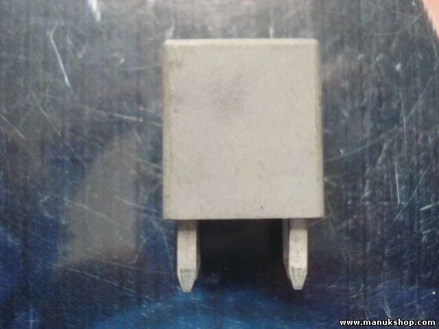 RELAIS HYUNDAI KIA Rio DECO 0K2A267740 0K 2A2 67 740 OK2A267740 EUR 10 ...