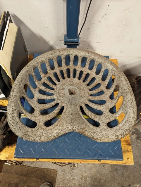 VINTAGE OLD FARMHOUSE Cast Iron Tractor Seat Champion Decor #2c $149.99 ...