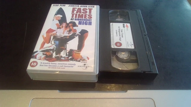 FAST TIMES AT RIDGEMONT HIGH UNIVERSAL UK VHS VIDEO 2000 Sean Penn ...