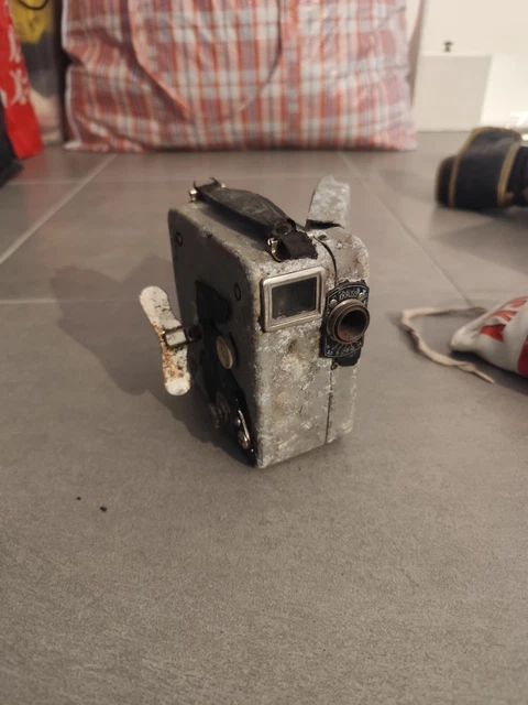 ANCIENNE CAMÉRA BABY v luxe de la marque Pathé, fonctionnel EUR 200,00 ...