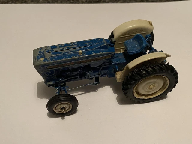 BRITAINS FORD 5000 Tractor Rare Vintage Farming Toy Diecast spares ...