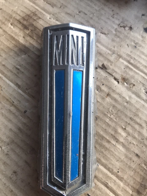 CLASSIC MINI CLUBMAN Grill Badge With Retaining Clips £48.75 - PicClick UK