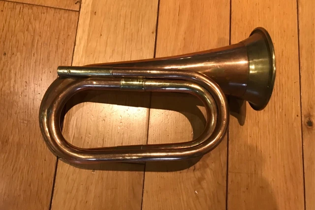 VINTAGE COPPER & BRASS MILITARY STYLE BUGLE SIGNALLING HORN Cage 13 £22 ...