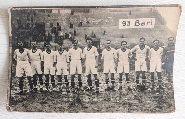 FIGURINA CARTONATA STICKER CALCIATORI SQUADRA BARI N 93 ANTEGUERRA ANNI ...