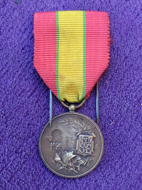 SAPEURS POMPIERS : Ancienne médaille des sapeurs pompiers du Sud-Est ... SAPEURS POMPIERS : Ancienne médaille des sapeurs pompiers du Sud-Est ...