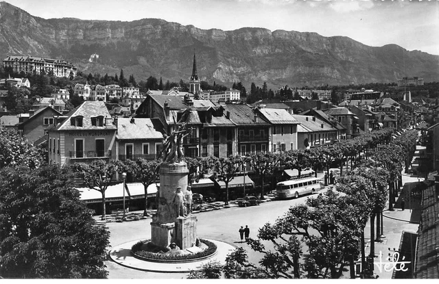 AIX LES BAINS - Le monument aux morts (J7323) EUR 5,00 - PicClick FR