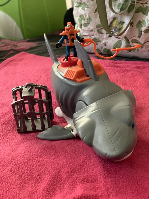 FISHER-PRICE IMAGINEXT MEGA Bite Shark Toy roll along for movement £8. ...