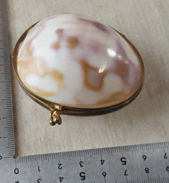 ANCIENNE BOÎTE / étui à chapelet, en coquillage EUR 29,99 - PicClick FR