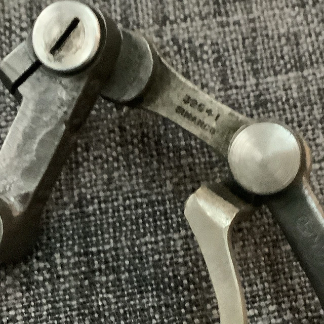 SINGER SEWING MACHINE 66k Thread Take Up Lever Vintage 32941 & 32544 ...