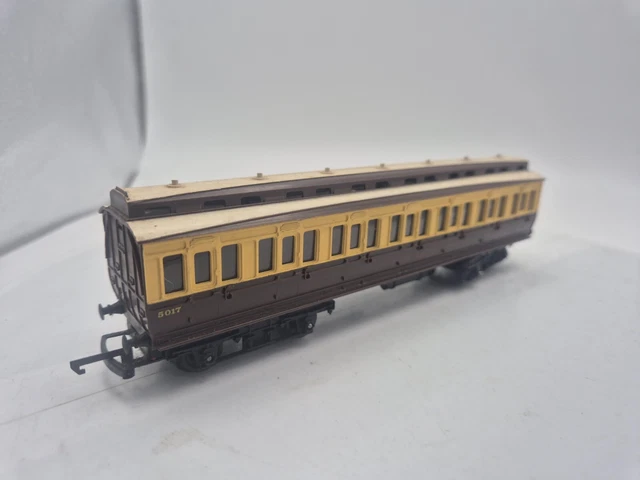 TRI-ANG HORNBY GWR livery Clerestory Coach 5017 £13.95 - PicClick UK