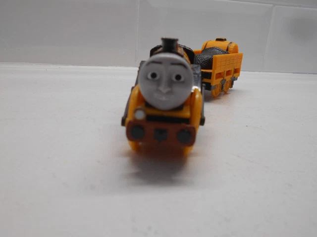 TOMY TRACKMASTER THOMAS the tank engine battery train stephen rocket £14.99 - PicClick UK