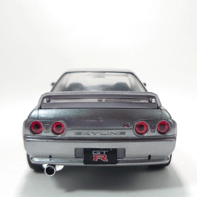 NISSAN SKYLINE GT-R (R32) NISMO Custom construite et peinte par Tamiya ...