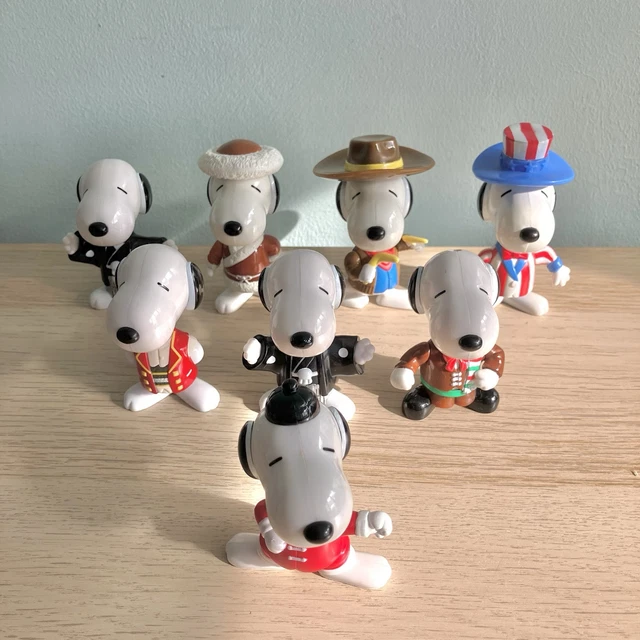 MCDONALD’S HAPPY MEAL Toys Snoopy World Tour Bundle of 8 £7.50 ...
