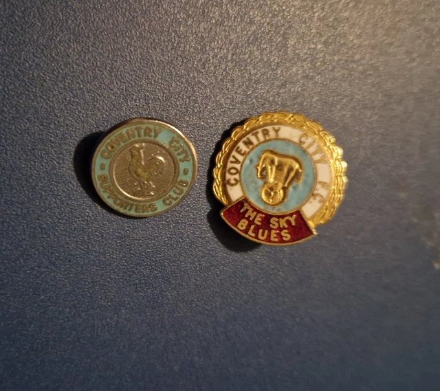 COVENTRY CITY F C - 2 x OLD COLLECTABLE FOOTBALL Pin Badges COFFER £9. ...