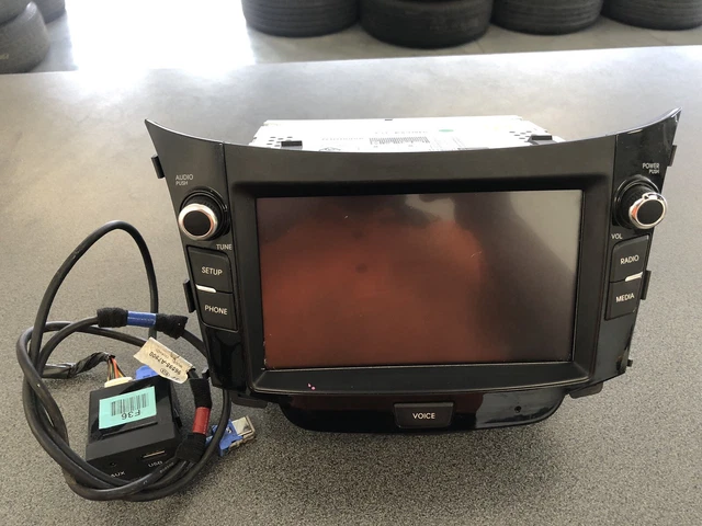 HYUNDAI I30 STEREO HEAD UNIT, USB/AUX, CABLE, 7in, GD, 03/2012-02/2017 ...