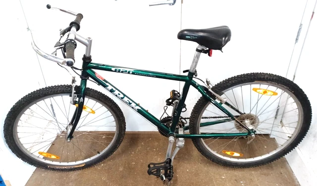 VINTAGE TREK 820 Mountain Track Hardtail Mountain Bike in Green - 1998 ...