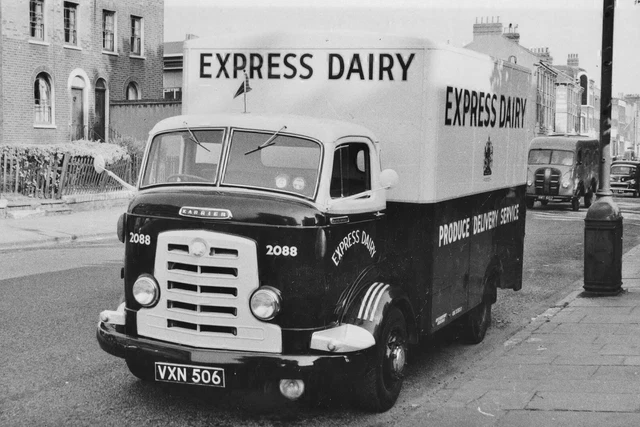 TRUCK PHOTO - EXPRESS DAIRIES KARRIER RIGID BOX VAN (VXN 506) £1.00 ...