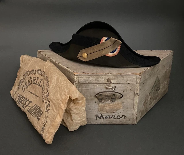 BICORNE D'OFFICIER D'ADMINISTRATION de la marine coffret d'origine ...