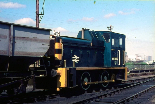 35MM ORIGINAL SLIDE RAILWAY LOCO DIESEL SHUNTER BARCLEY CLASS 06006 ...