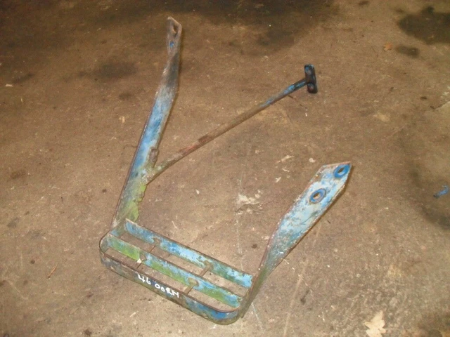 FOR FORD 4600 Q Cab RH Cab Foot Step - in Good condition £36.00 ...