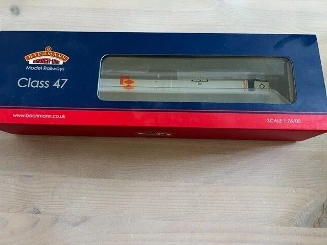 BACHMANN CLASS 47 No. 47209 Railfreight Distribution Livery 31-663 £115 ...