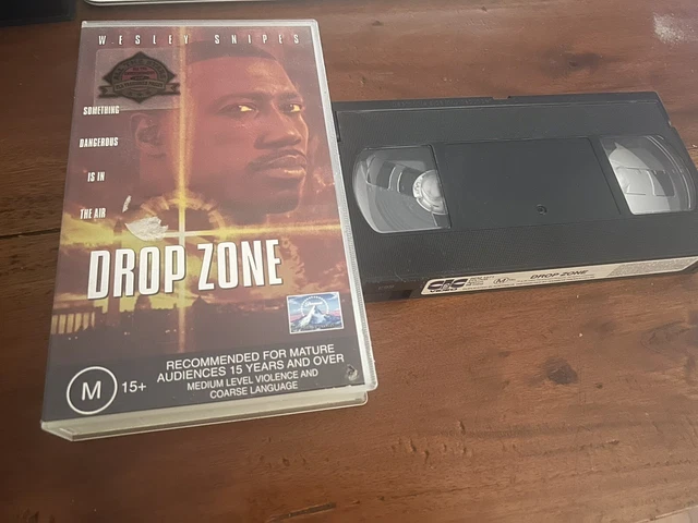 DROP ZONE - Wesley Snipes - Vhs Video $15.00 - PicClick AU