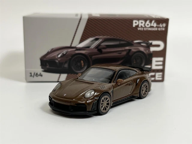 PORSCHE 992 STINGER GTR Carbone Édition Marron 1:64 Echelle Pop Race ...