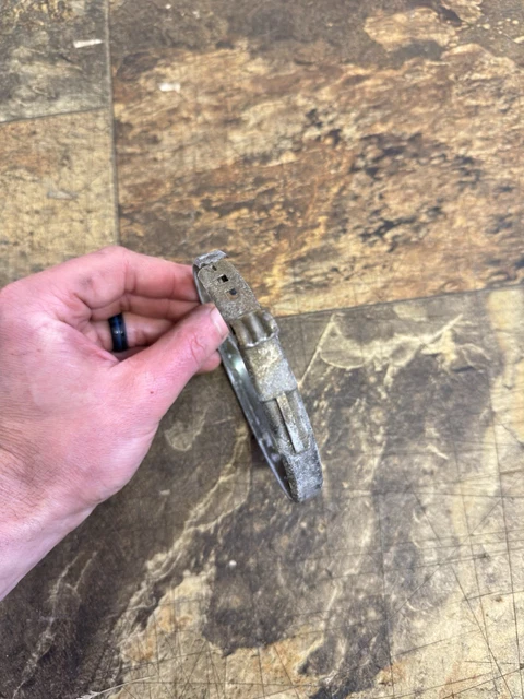 1982-1989 CAMARO FIREBIRD Trans Am MAF Air Filter Duct Box Top Clamp ...