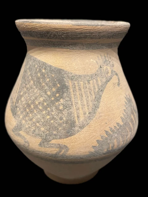 ANCIENT INDUS VALLEY TERRACOTTA VESSEL DEPICTING A BIRD - 2000bc (4) £ ...