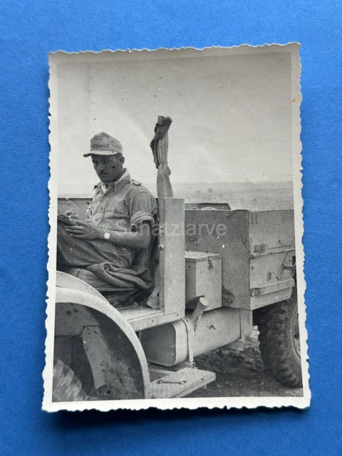 FOTO, PANZER GR. Afrika, Afrikakorps, englischer Beute Lkw Tobruk (MJ ...