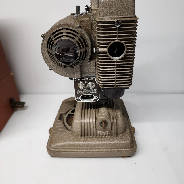 VINTAGE 1940'S REVERE 8 mm Film Projector Original Case Model 85 No ...