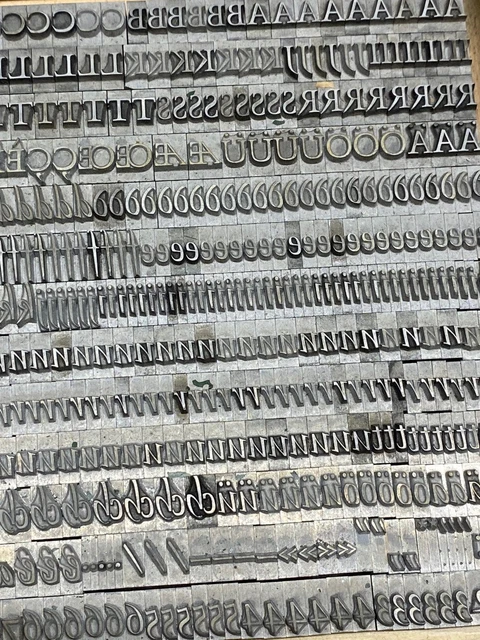 POLICE DE CARACTÈRES DELPHIN plomb lettres typographie imprimerie ...