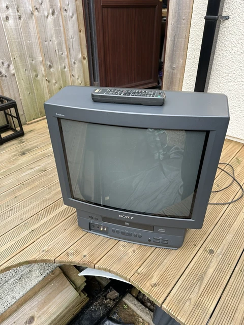 SONY TRINITRON KV-21V6U 21" VHS Combi Retro Gaming RGB Colour CRT TV ...