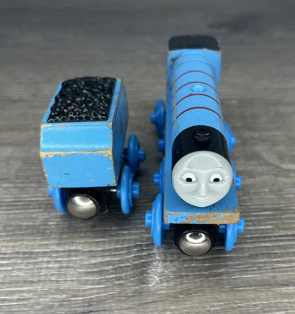 THOMAS & FRIENDS Gordon Engine and Gordon's Tender Wooden Railway 7" £ ...