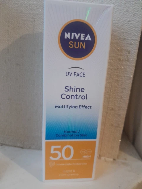 NIVEA SUN UV Face Shine Control Sunscreen SPF50 Cream 50ml, Mattifying ...