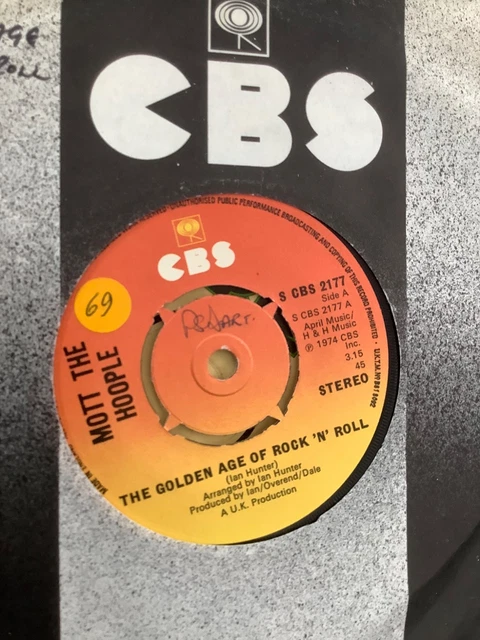 MOTT THE HOOPLE. The golden age of Rock n Roll. 7” vinyl . 1975. CBS £4 ...