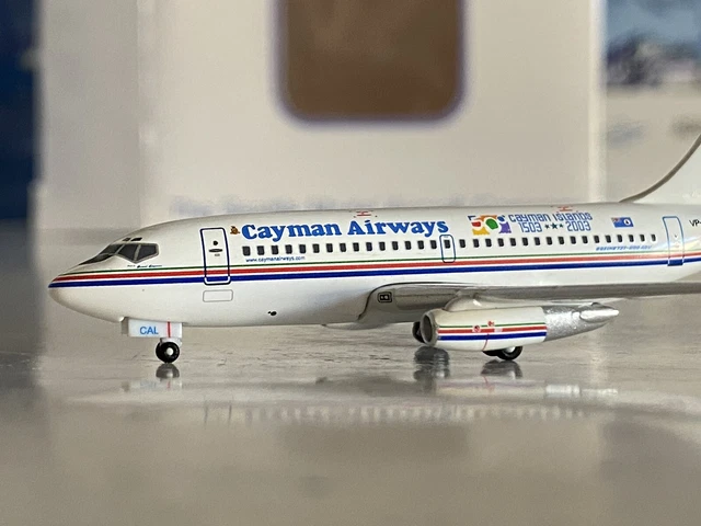 SMAC SEATTLE MODEL Aircraft Company Cayman Airways Boeing 737-200 1:400 ...